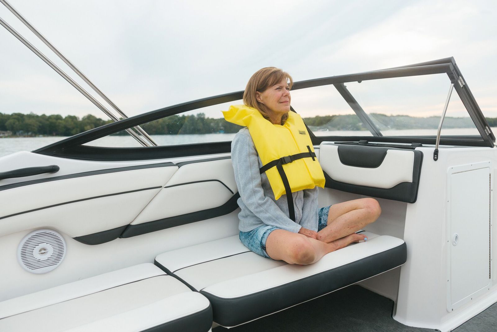 How to Avoid Seasickness on a Small Boat | BOATERexam