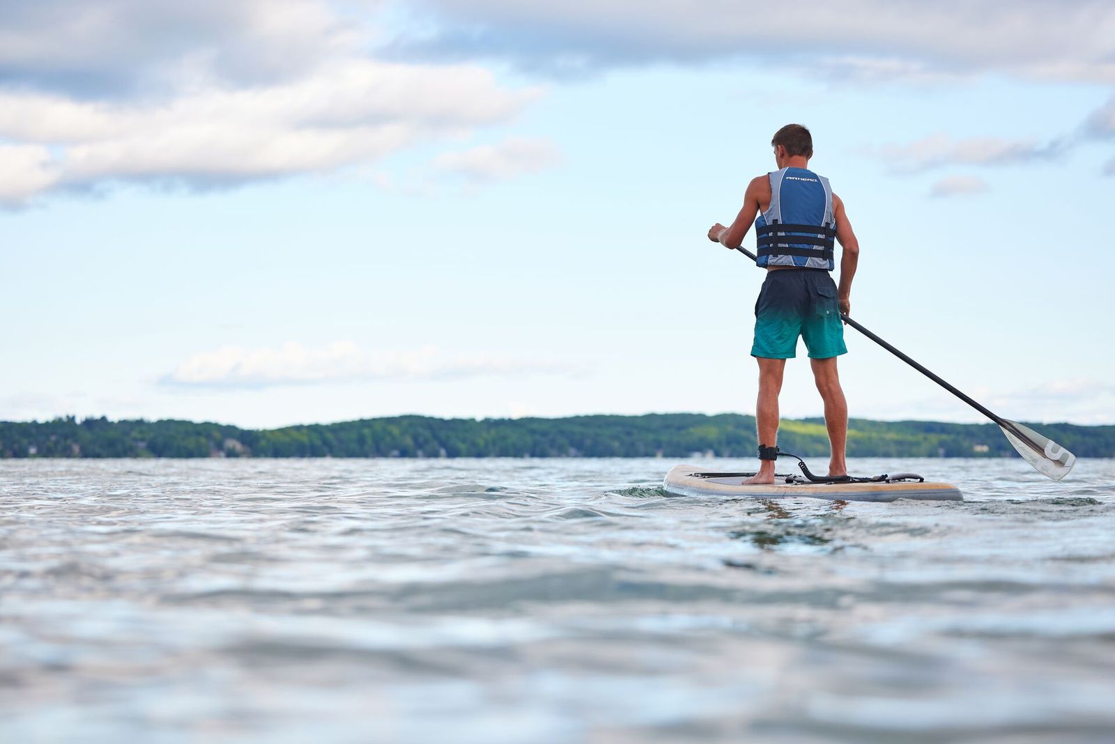 All About Ontario Life Jacket Laws | BOATERexam