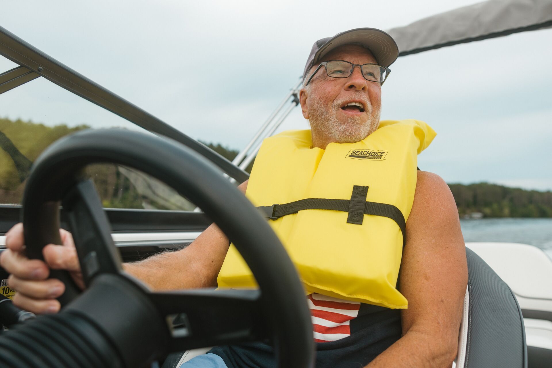 All About Ontario Life Jacket Laws | BOATERexam